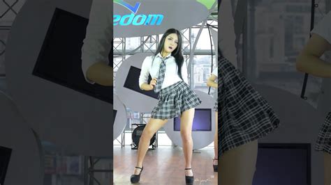 180401 걸크러쉬 Girl Crush 보미 모모랜드 뿜뿜 직캠 Fancam Youtube