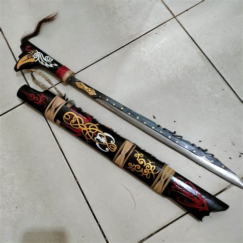Mandau Suku Dayak Mandau Etnik Dayak Mandau Souvenir Mandau Baja Hitam 65 Cm Lazada Indonesia