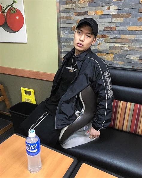 Pin By Zene On Owen Kim Hyunwoo Make It Rain Owen Hyun Woo