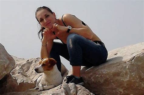 Dalila Amava Il Suo Cane Muore Per Salvarlo Dal Treno In Corsa
