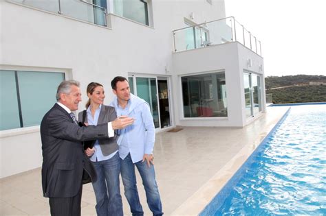 How To Become A Luxury Real Estate Agent Hommati