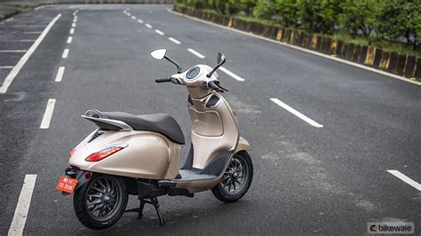 Bajaj Chetak Right Side View Image Bikewale