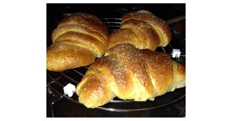 CORNETTI SFOGLIATI SEMI INTEGRALI A MODO MIO è un ricetta creata dall utente Rika Questa