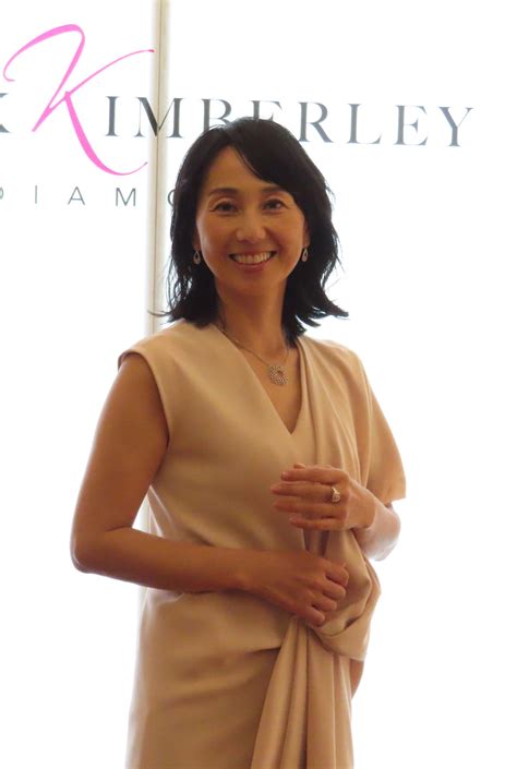 東尾理子、総額1億円超の宝石身につけ恐縮「子どもを公園で追いかけ回す日々なので…」 芸能写真ニュース 日刊スポーツ