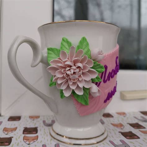 Кружка с декором из полимерной глины