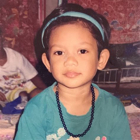 Philocaly Eyna Aris • Threads Say More