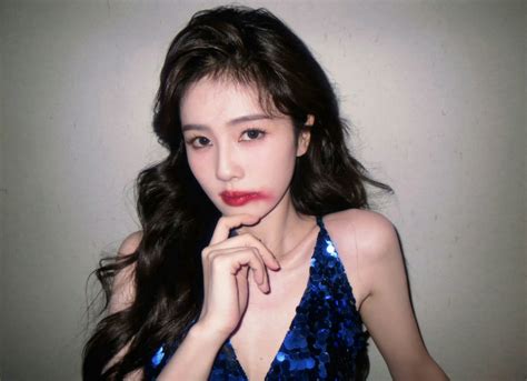 ไป๋ลู่ สวยเซ็กซี่มากจ้า สาวกเอยจงเสพนิยายจีน