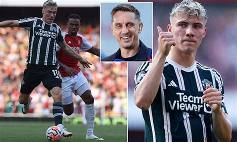 Gary Neville Heaps Praise On Manchester United Striker Rasmus Hojlund