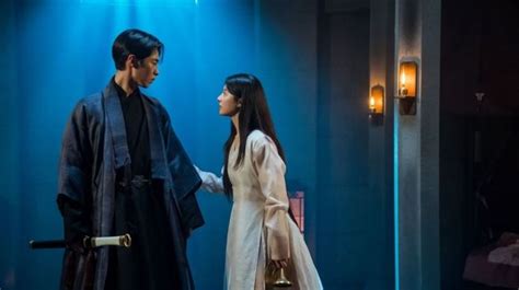 Kembali Dinantikan Penggemar Drakor Ini 5 Foto Lee Jae Wook Di Alchemy