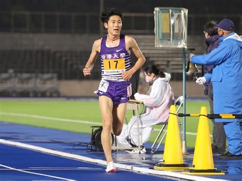 陸上・駅伝 駒澤大・篠原倖太朗、個人選手権5000mで笑顔のv 駅伝でも更なるレベルアップを 4years 学生スポーツ