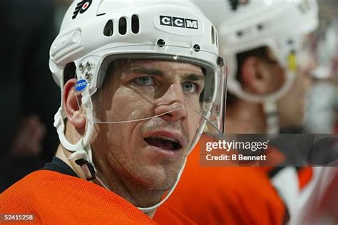 Mark Recchi Flyers Photos And Premium High Res Pictures Getty Images
