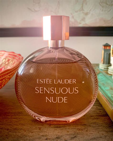 Estee Lauder Sensuous Nude is my Scent of The Night | Canadian Beauty