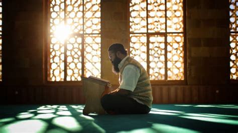 Bacaan Al Qur An Surat An Nisa Ayat 71 75 Lengkap Tulisan Arab Latin