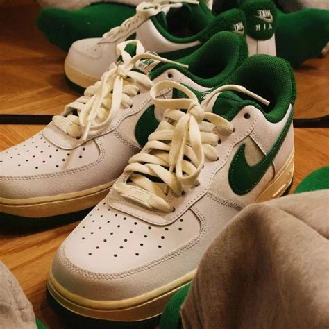 耐克的这双白绿真的是好看，必入款！ 绿色 松绿和 毛绒绒