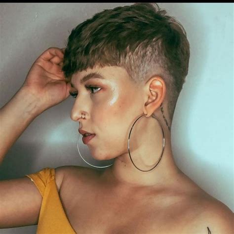 Edgy Pixie Cut Hairstyles To Rock In Edgy Pixie Cuts Pixie Cut Messy Pixie Haircut