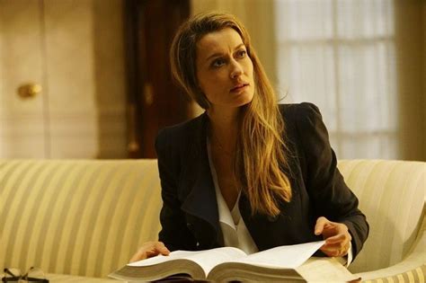 Designated Survivor Featurette Kiefer Sutherland And Maggie Q Tease