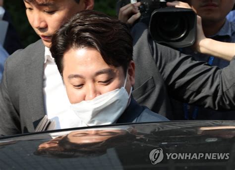 이준석 윤핵관 겨냥 가처분 인용시 옷 벗고 나가 책임져야 나무뉴스