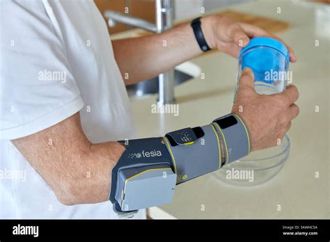 The Rehabilitation Device Based On Functional Electrical Stimulation