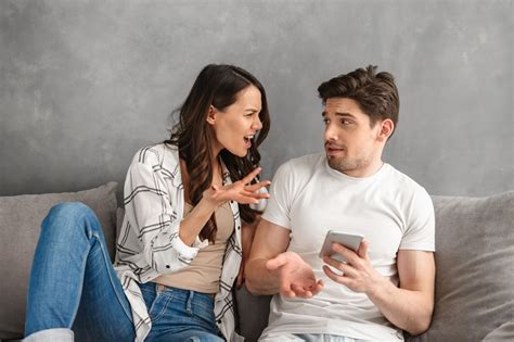 Freund Meiner Freundin Flirtet Mit Mir Brigittede