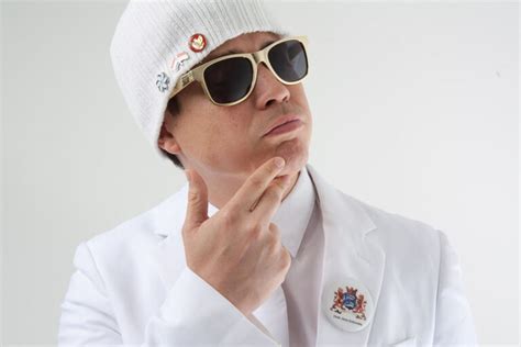 Ricky Risolles De Officiële Website Van Indisch Cabaretier En