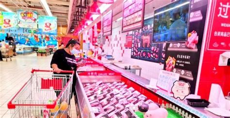 看吐了隔夜肉发臭洗了再卖大润发道歉梅州店最新情况是 腾讯新闻