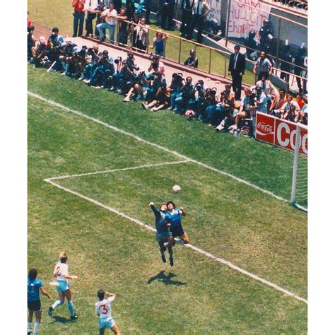 La Increíble Leyenda De Las Fotos De La Mano De Dios De Maradona Ante