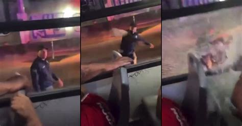 ¿qué Pasó En El Estadio Akron Policía Agredió A Aficionados De Chivas