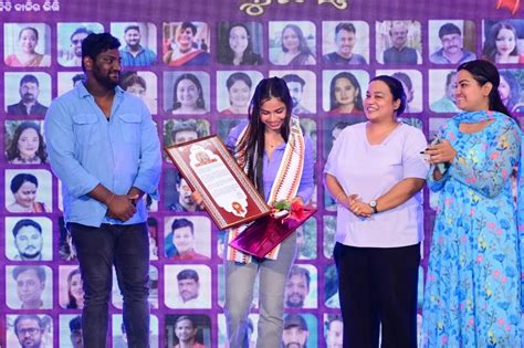 Laxmipriya Sahoo Itxlaxmipriya • Instagram Photos And Videos