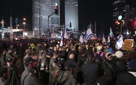 Police To Deploy 1000 Officers Block Roads At Tel Aviv Anti