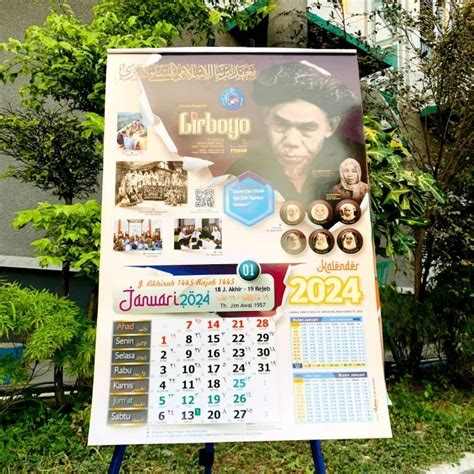 Jual ASLI Kalender Lirboyo 2024 Baru Tanggalan Shopee Indonesia