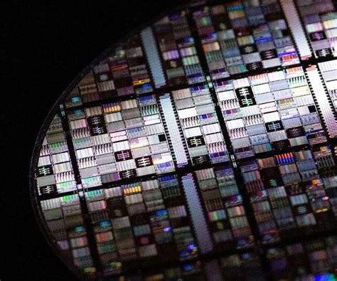 Fast Control Methods Enable Record Setting Fidelity In Superconducting Qubit