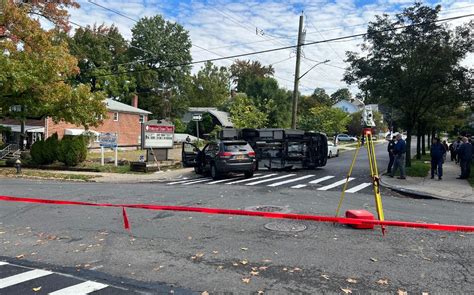Nueva York Mujer atropellada murió tras volcadura de ambulancia Grupo