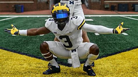 Meet Aj Henning Sports Illustrated Michigan Wolverines News