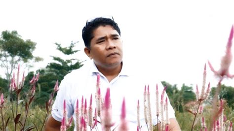 Hen Parcha Rilis Lagu Bernuansa Pop Nostalgia Berjudul Hawa Istri Sang Adam