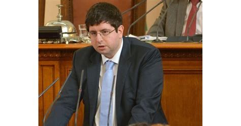 Петър Чобанов Дянков преследваше краткосрочни цели и показни отчети