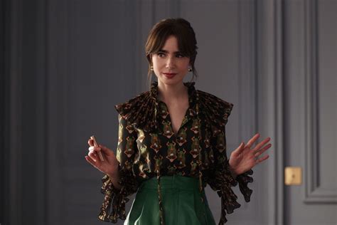 Emily Em Paris Detalhes Que Amamos Nos Looks Da Quarta Temporada
