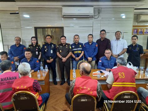 Kejari Kota Tangerang Tahan Wna Terkait Ekspor Ilegal Media Kisi Kisi