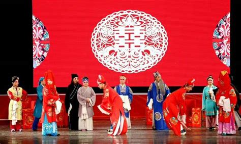 湖北崇阳第十届提琴戏剧节 200多名戏骨连演八天八夜 戏迷免费看 长江云 湖北网络广播电视台官方网站