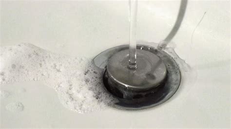 How To Remove A Bathtub Drain Stopper
