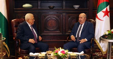 بالصور تفاصيل اجتماع الرئيس عباس مع نظيره الجزائري في نيويورك وكالة