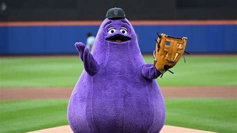 Mets Begin Winning Streak After Grimace Throws First Pitch Espn