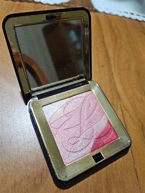 Estée Lauder Signature 5 Tone Shimmer Powder For Eyes Cheeks Face