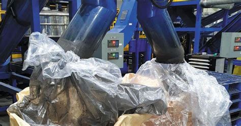 ‘자원 캐는 폐배터리 재활용 규제 확 푼다