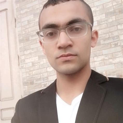 Husseini Ahmad محامي وظائف محامين Linkedin