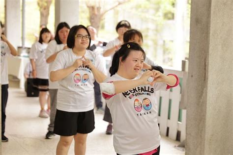 幫助唐寶寶 李千娜 第一次見面，卻如此熟悉 Enn台灣電報