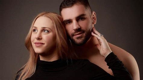 כמה מרגש פיטר פלציק ואשתו מצפים לילד ראשון וואלה סלבס