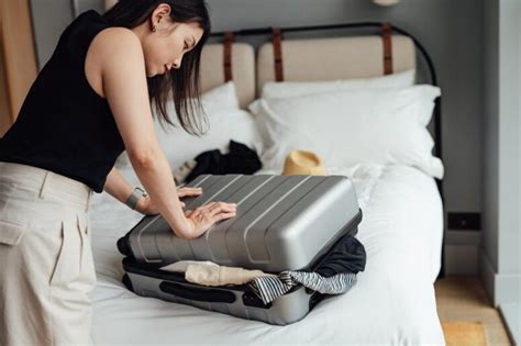 執行李清單2025｜旅行用品清單長途旅行checklist三天兩夜行李清單男女旅行清單小朋友老幼適用 Elle Hk