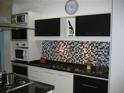 Cozinha Com Pastilhas Pisos E Revestimento