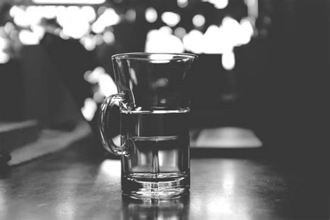 做人要像一杯水 ELITES INSIDER