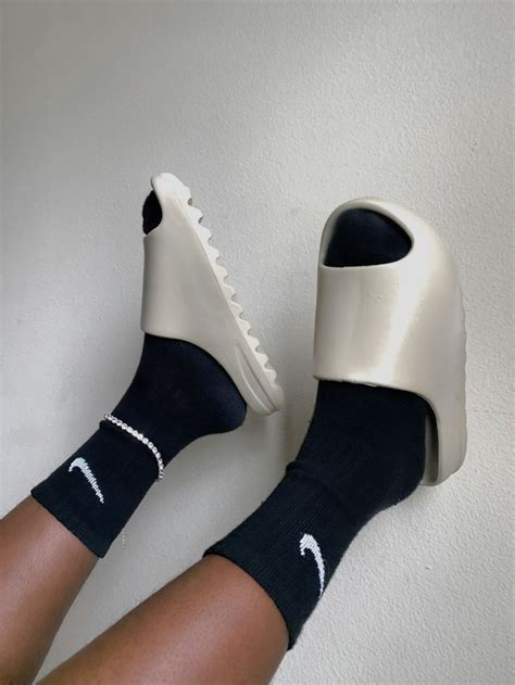 Adidas Yeezy Slides Size How Do They Fit Run Big Or Small Artofit